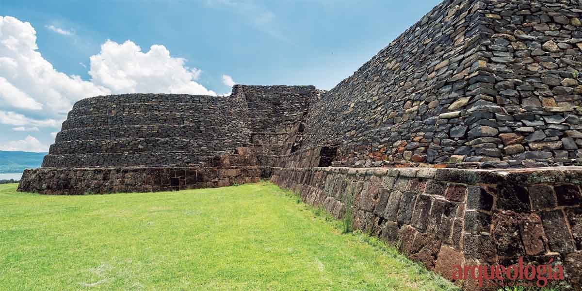 Qué eventos históricos importantes ocurrieron en el siglo X