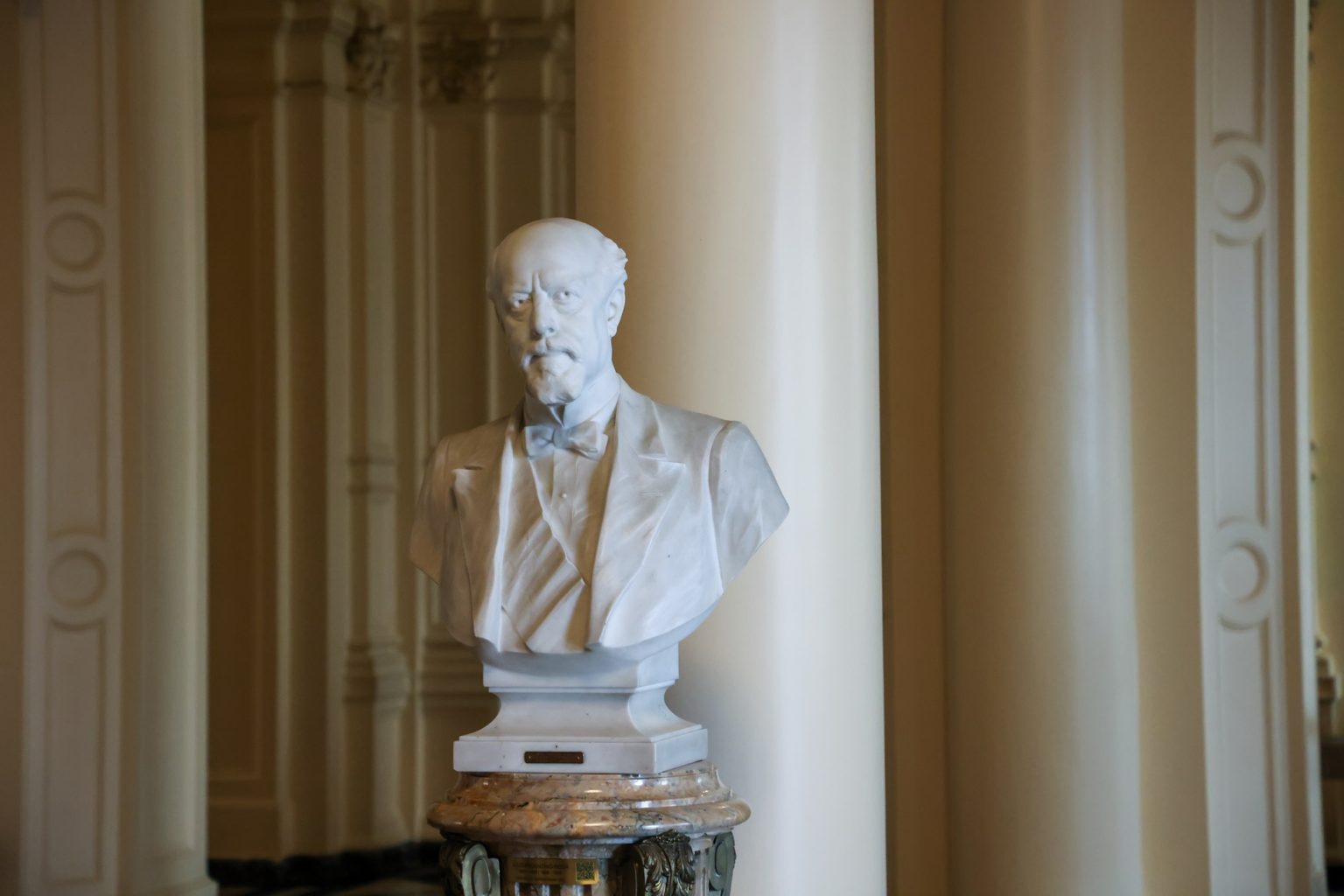 Por qué José Bonaparte es conocido como Pepe Botella en la historia