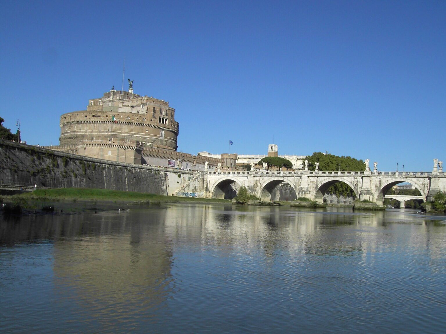 El Tíber: Historia y encanto del río que atraviesa Roma